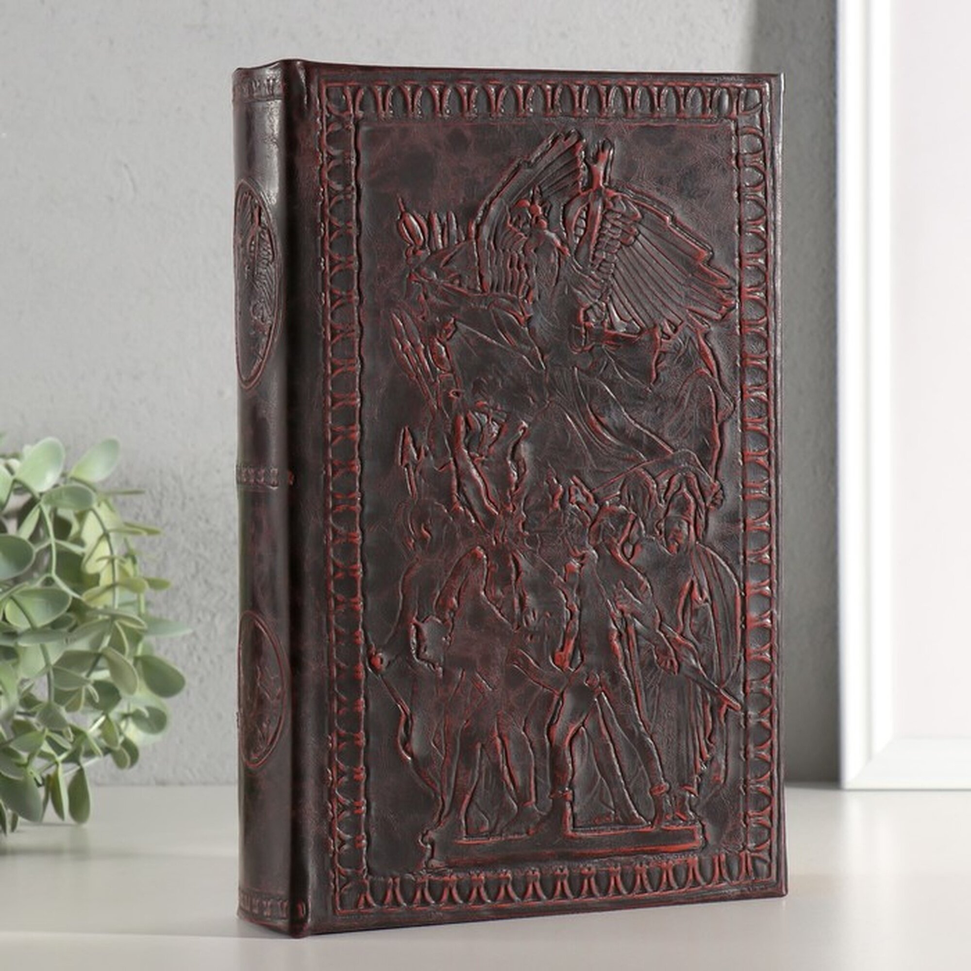 Сейф-книга Сима-ленд "Триумф победы", дерево, искусственная кожа, металл, 26 см x 17 см x 5 см