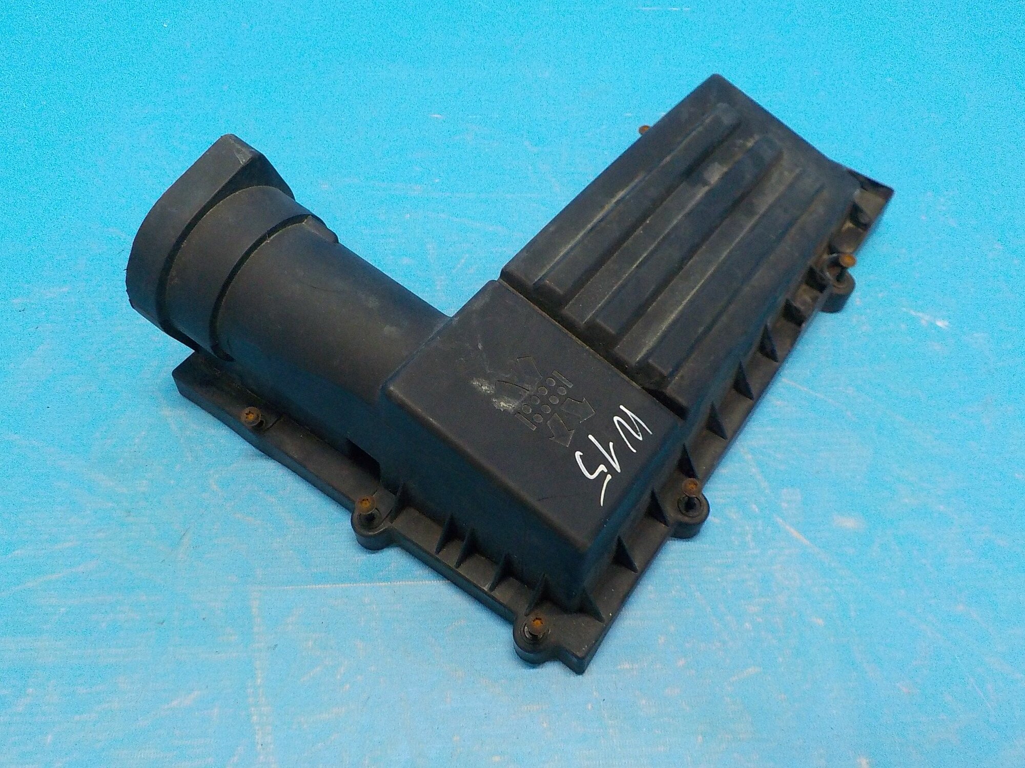 Корпус воздушного фильтра SKODA Octavia A5 (1Z) 2004-2013 1K0129607AG - Б/У