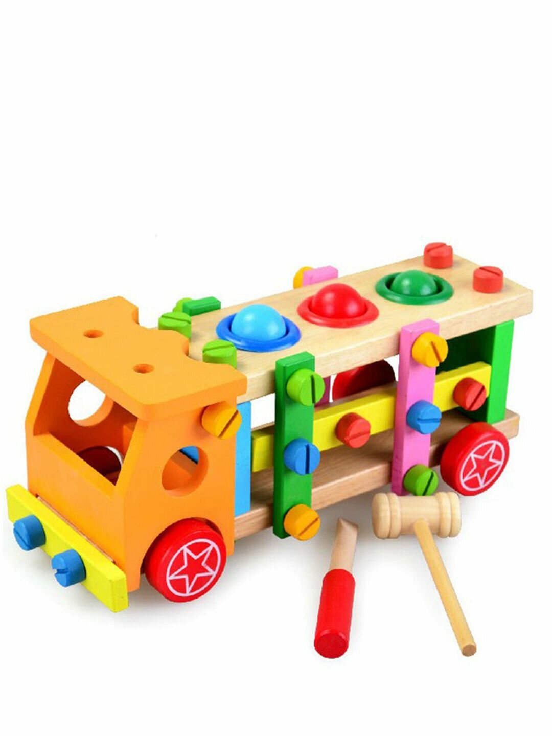 Деревянная машинка с орехами