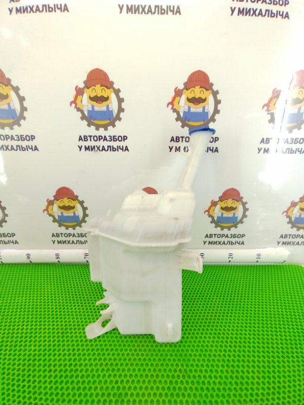 Бачок стеклоочистителя Kia Ceed JD D4FB 2012-2016 98610A2000