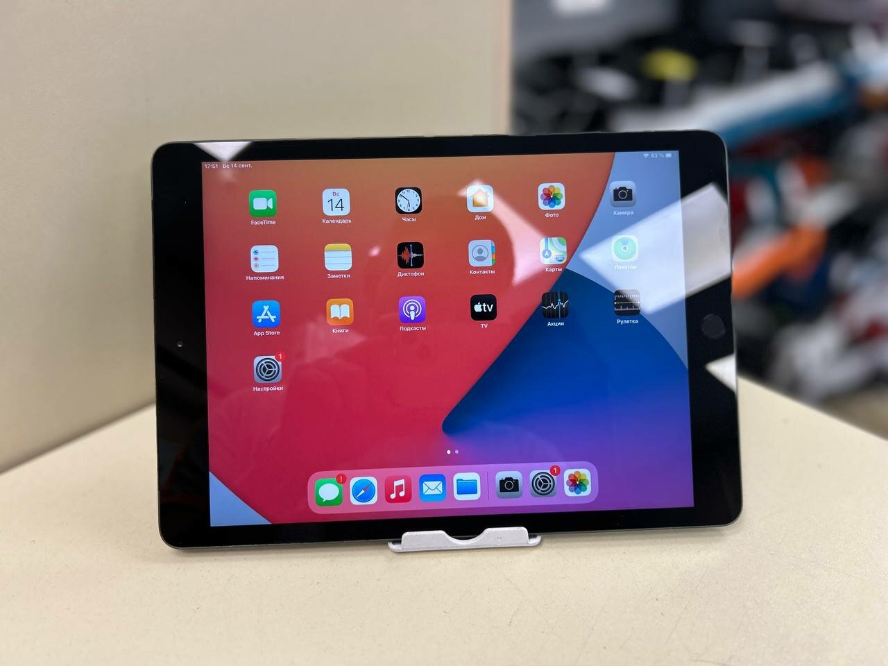 10.2" Планшет Apple iPad (2020), RU, 32 ГБ, Wi-Fi, iOS, серый космос