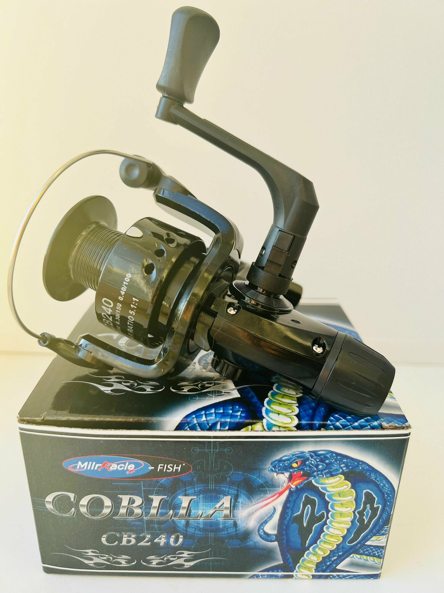 Катушка безынерционная Coblla 3000