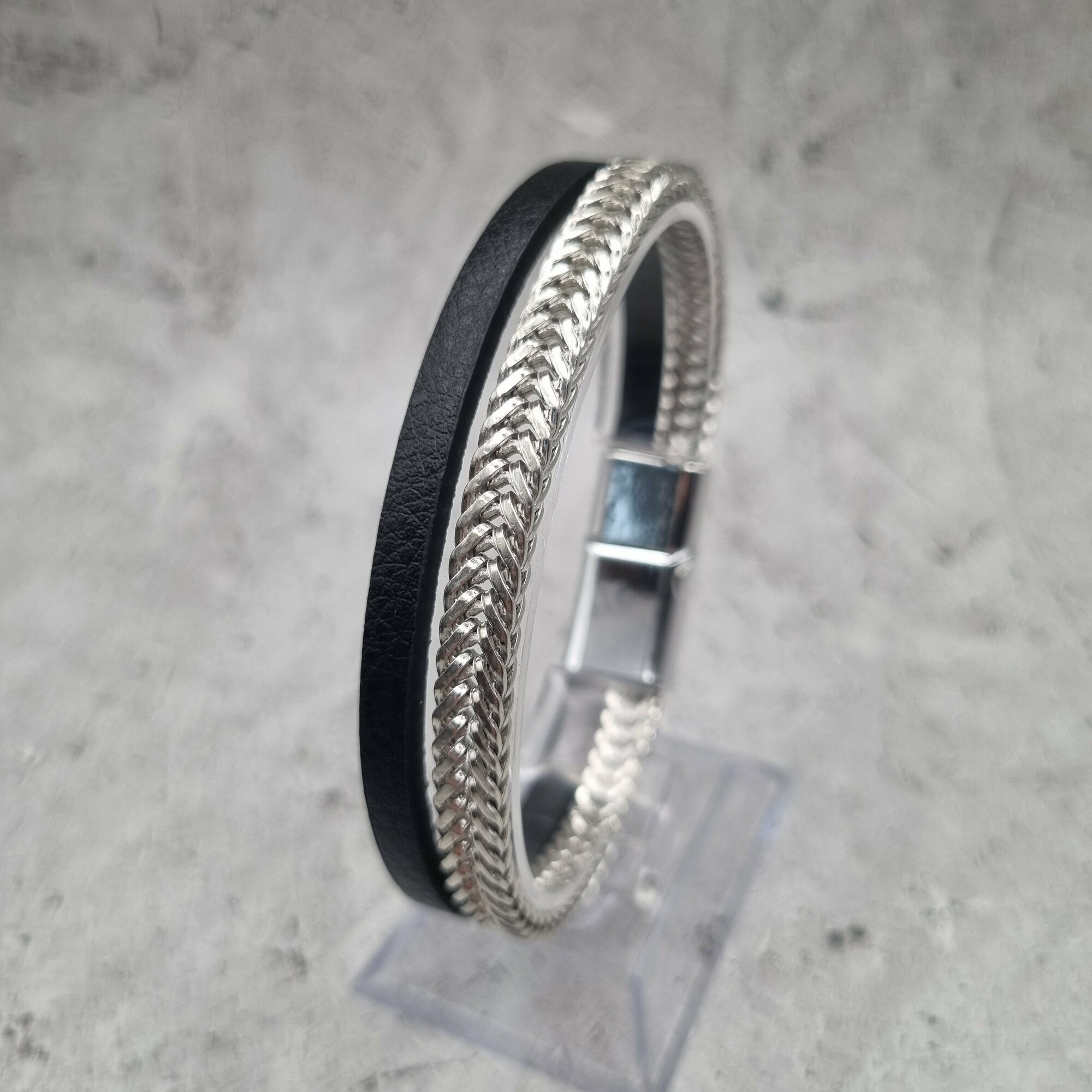 Плетеный браслет, металл