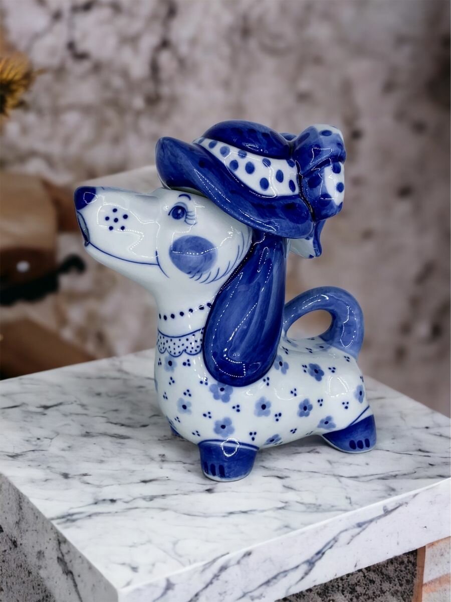 Чайник сувенирный "Такса девочка" 11х5х11 см гжель фарфор ручная работа