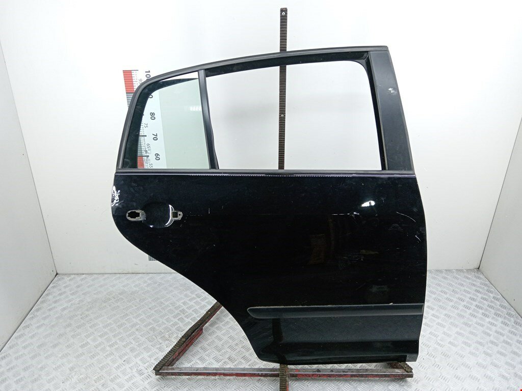 Дверь задняя правая Volkswagen Golf Plus 5M0833106B арт. 2014803