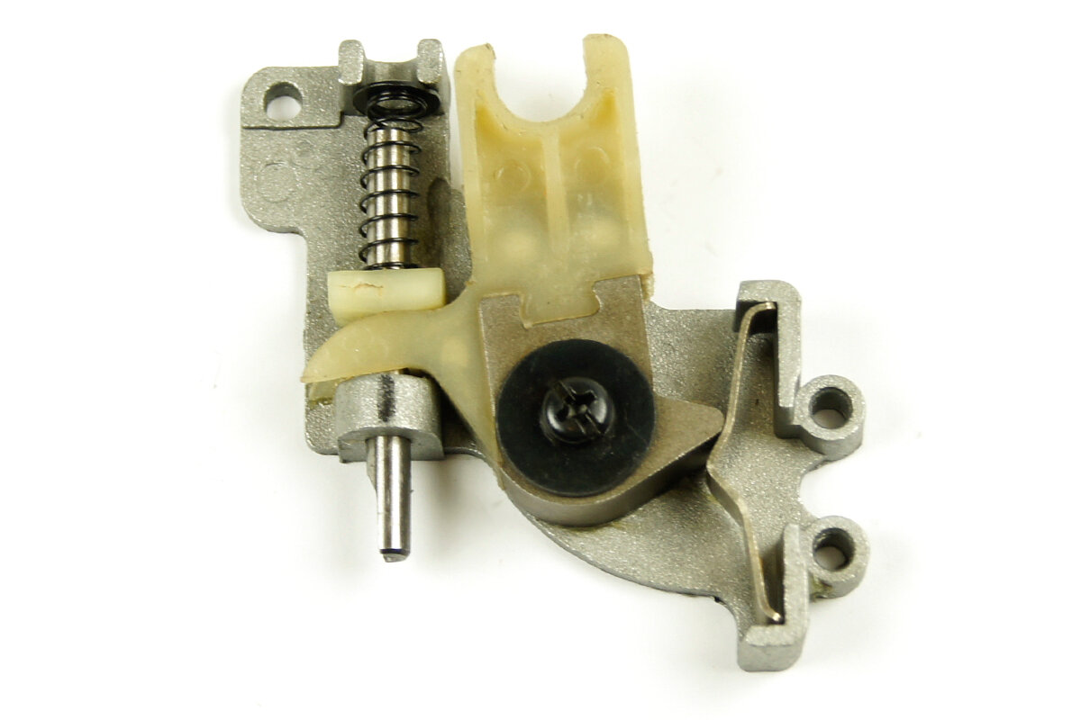 Тормозной механизм подходит для электропилы CHAMPION 324N-18, 420N-16, 422-18