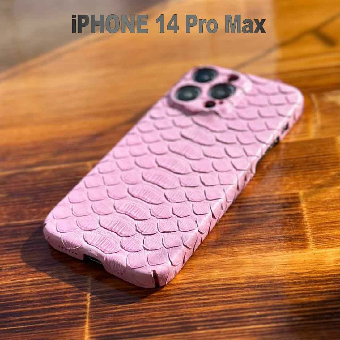 Чехол для IPhone 14 Pro Max из кожи питона нежно-розовый