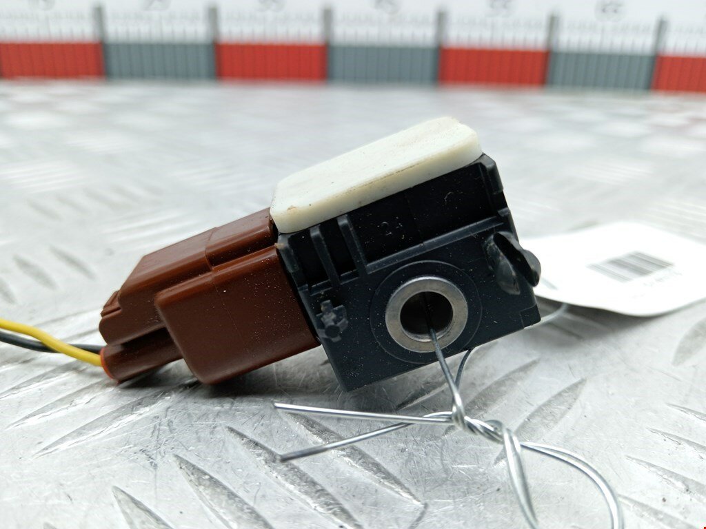 Датчик удара Kia Carens 2 (UN) 959201D000 арт. 1844903