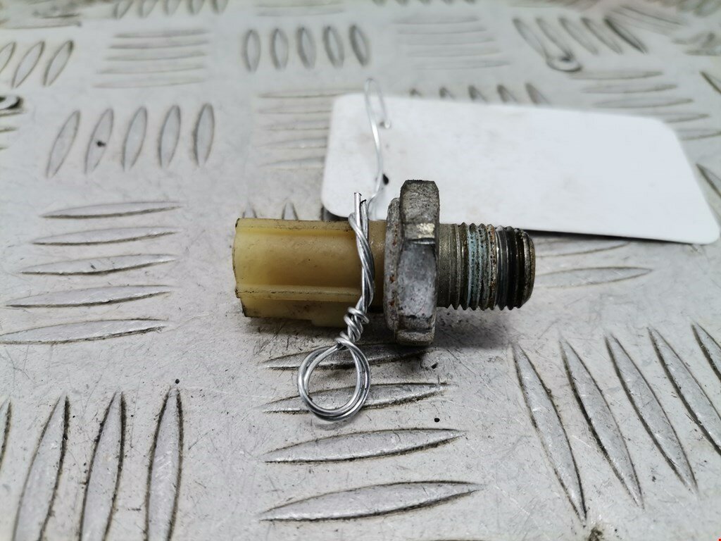 Датчик давления масла Ford Fiesta 5 98AB9278CA арт. 2168061