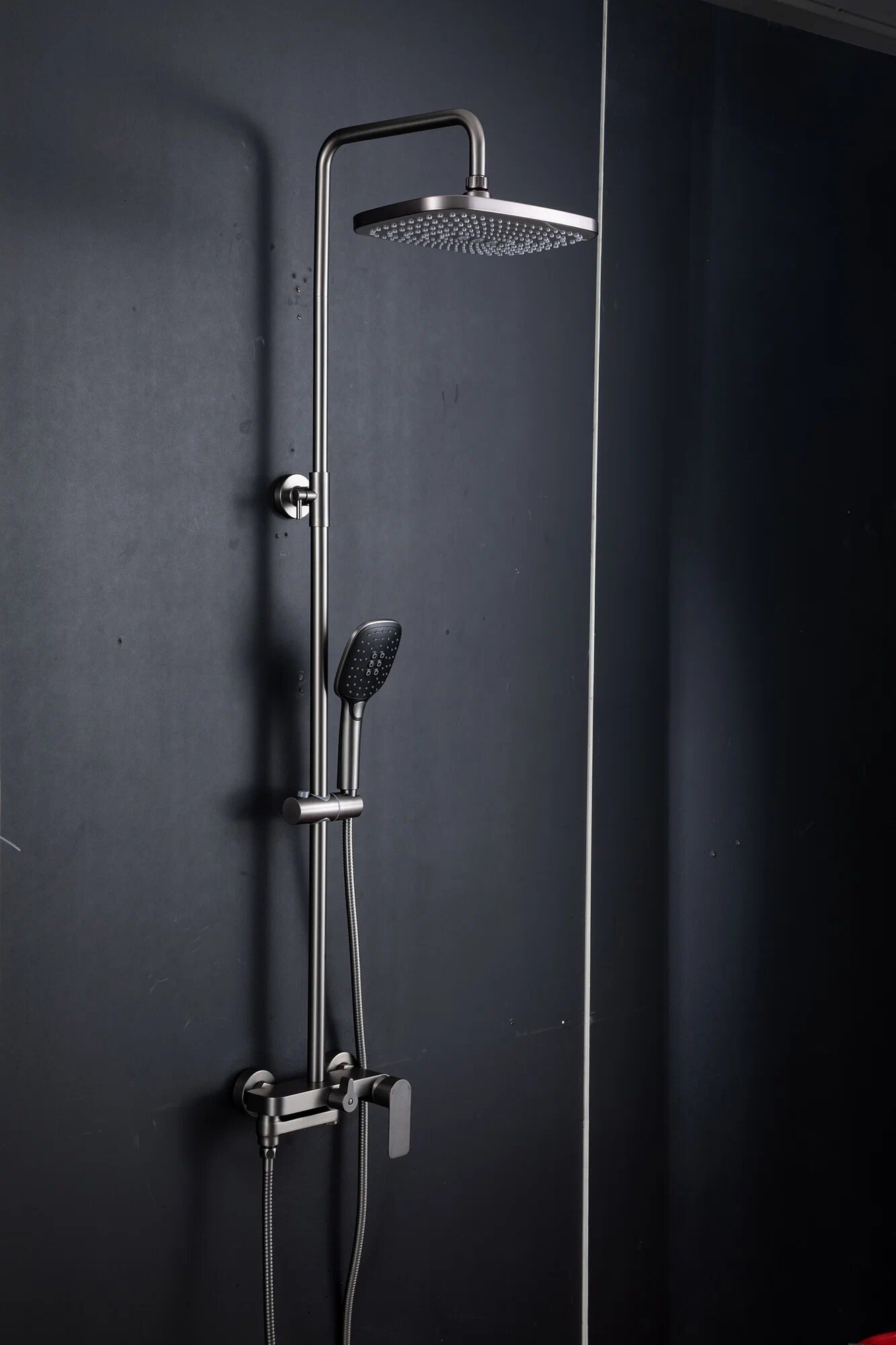 Душевая стойка Gappo G2448-9, латунь, оружейная сталь