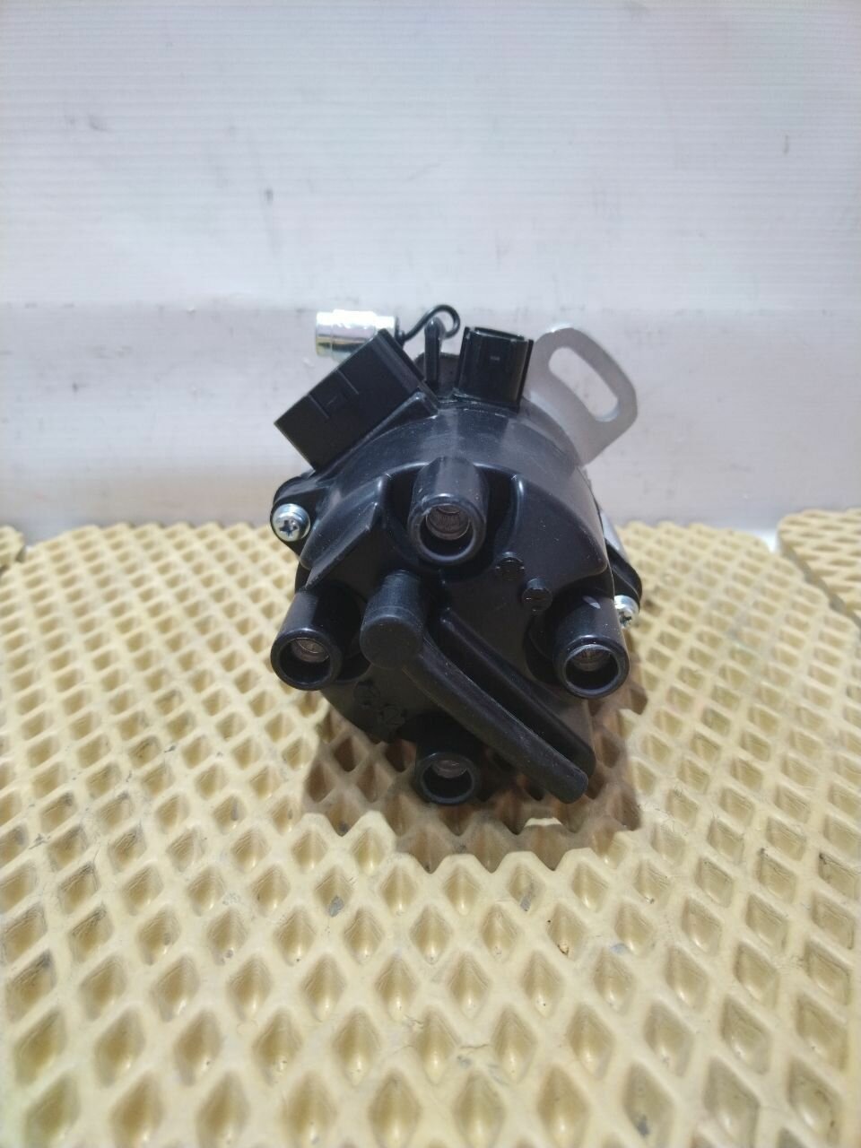 Трамблер 22100-2J210 22100-2J211 nissan SR18 SR20