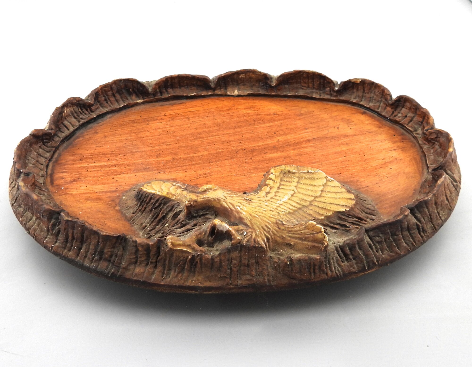 Поднос "Орел" кожаный бортик с гипсовой лепкой СССР 1980-е гг