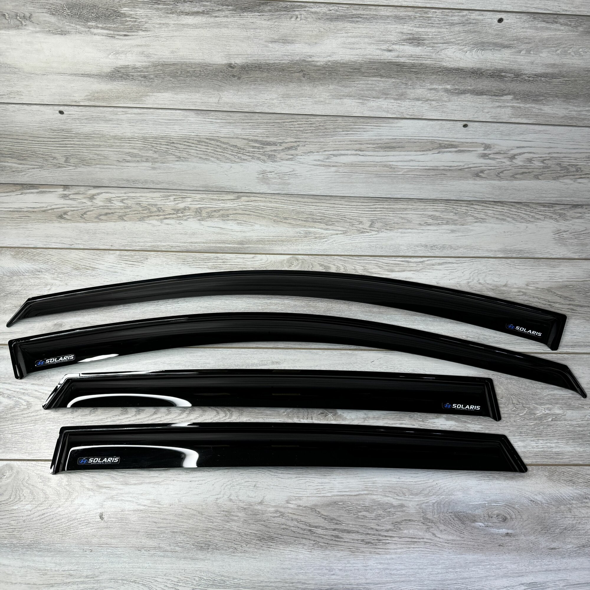 Дефлекторы окон на Hyundai Solaris 2010-2017 хэтчбек (Хендай Солярис)