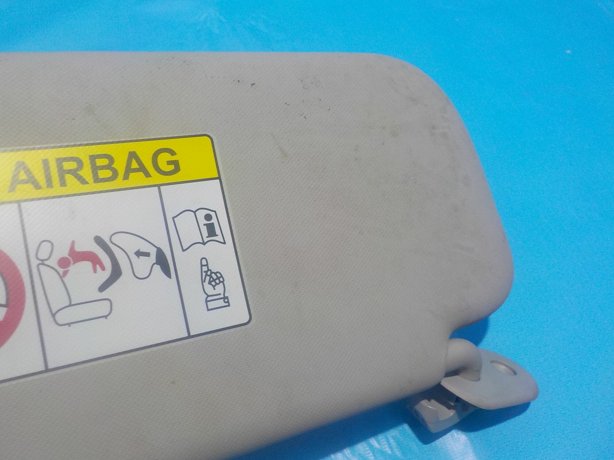 Козырек солнцезащитный правый KIA Rio X-Line 2017- 85220H0000TTX - Б/У