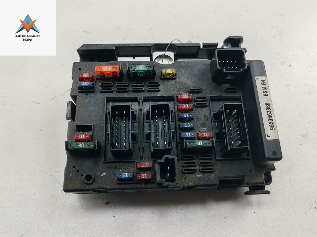 Блок предохранителей Peugeot 307 2003 BSIB4