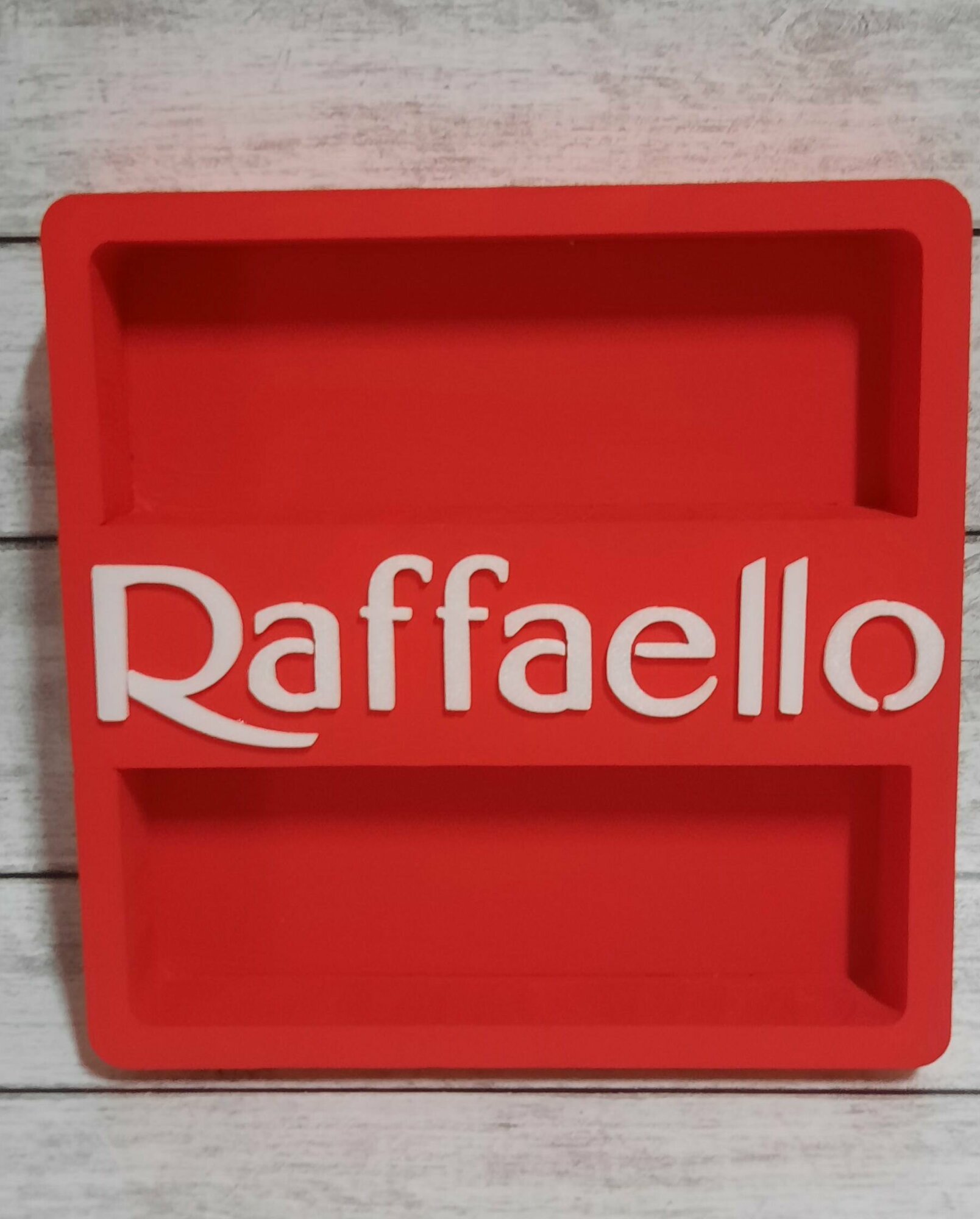 Пенобокс RAFFAELLO (красный квадрат)