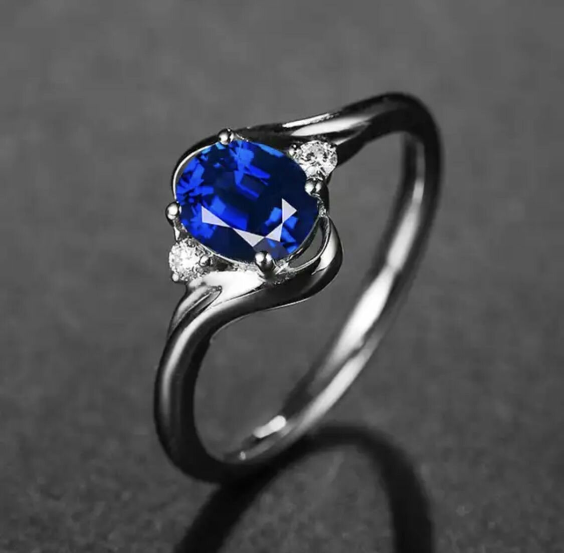 Кольцо с камнем (фианит), бижутерия женская - кольца, безразмерное кольцо под серебро, подарок на День Святого Валентина, 8 марта, День Рождения