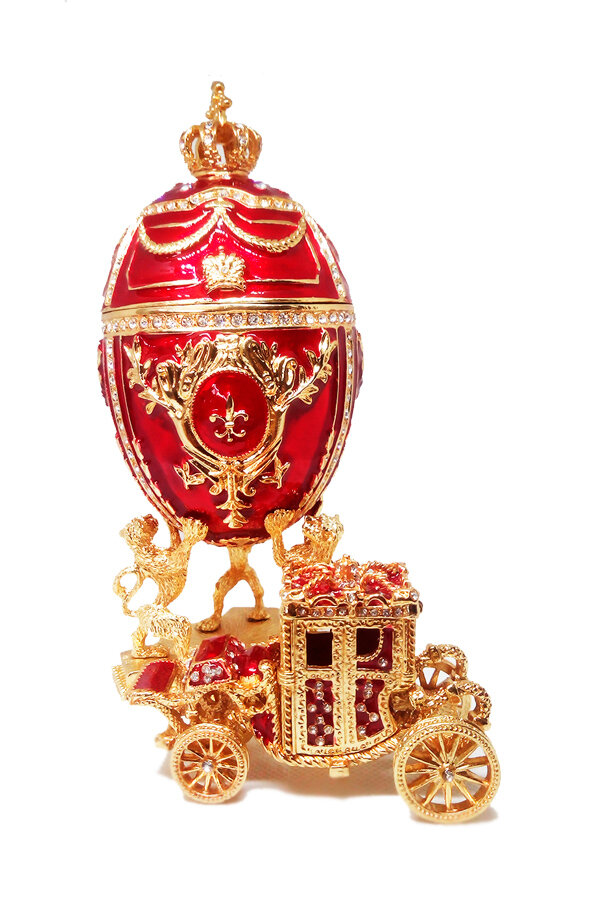 Яйцо Фаберже "Бельведер" с каретой, красное