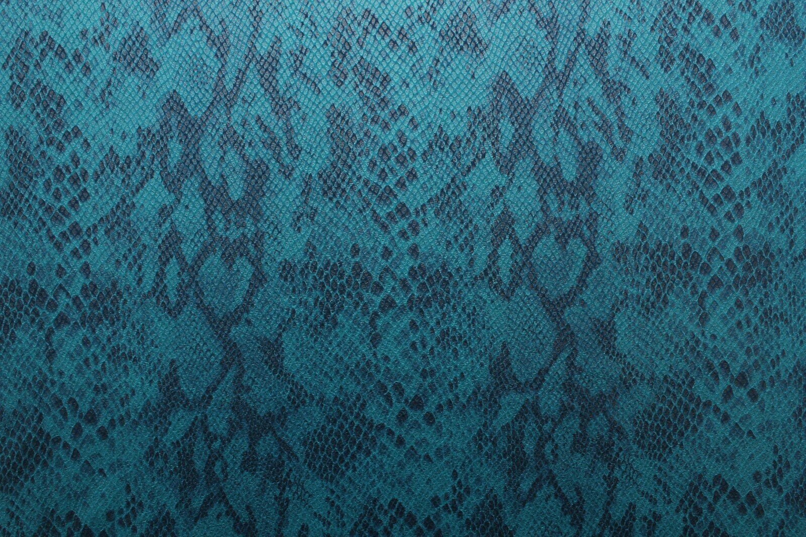 Ткань Кожа искусственная питон сине-морская волна , 250 г/пм, ш142см, 0,5 м