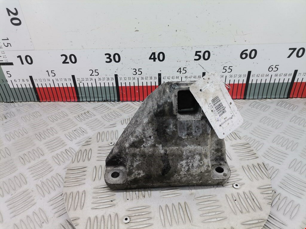 Кронштейн (крепление лапа) двигателя BMW 5-Series (F07/F10/F11/F18) 22116781242 арт. 1851800