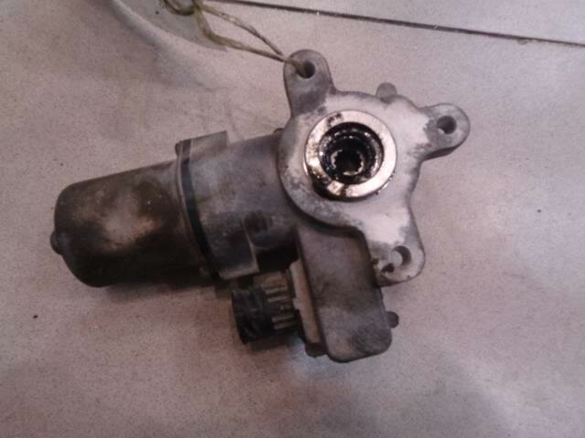 Мотор раздаточной коробки от Land Rover Range Rover 3 2002-2012