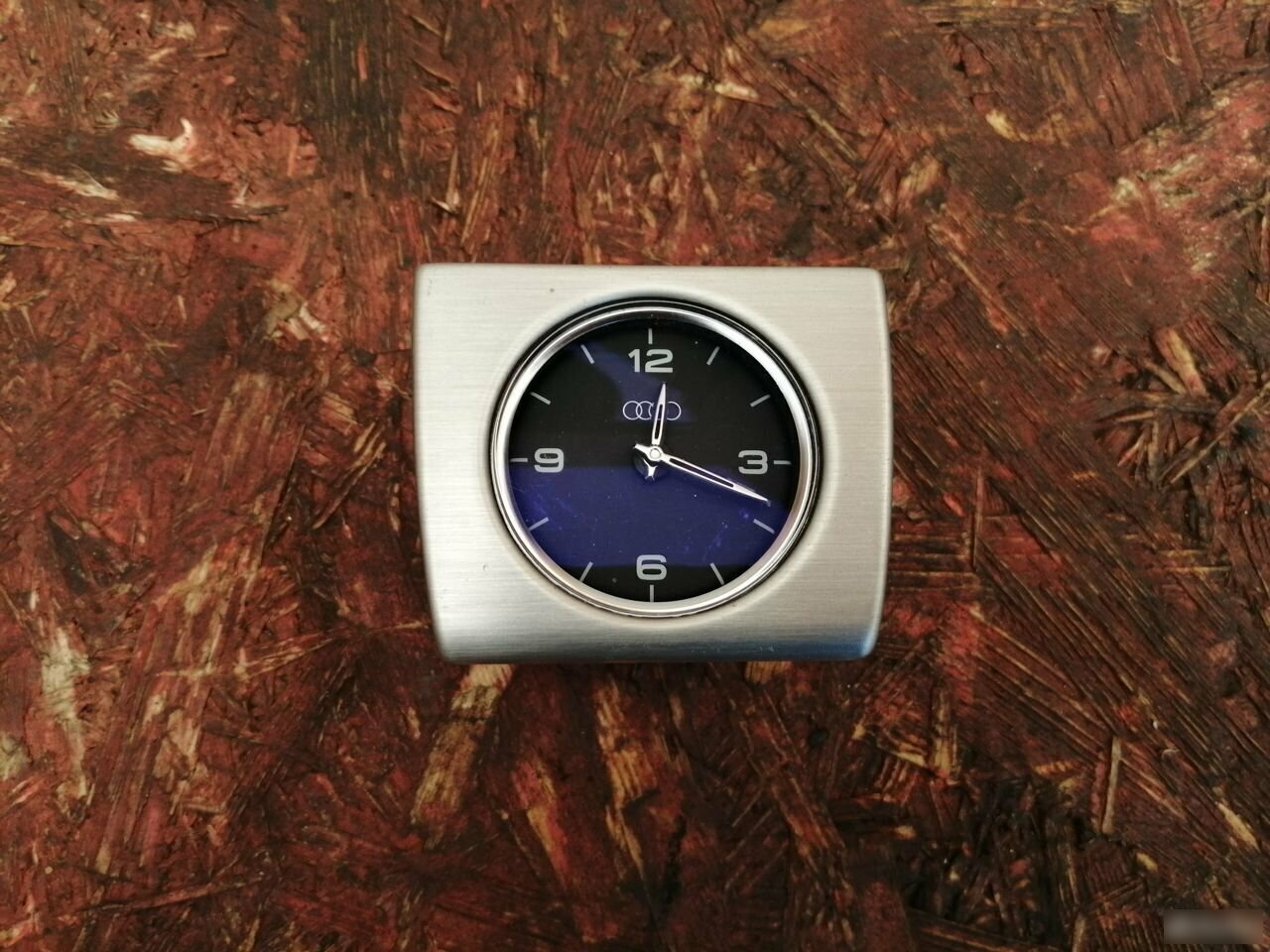 Часы Audi A8 D4 2010-2017 4h0919204h