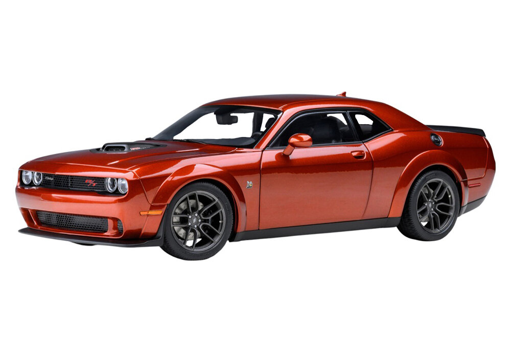 Модель коллекционная Dodge challenger r/t scat pack shaker widebody 2022 sinamon stick / додж челленжер вайдбоди красный