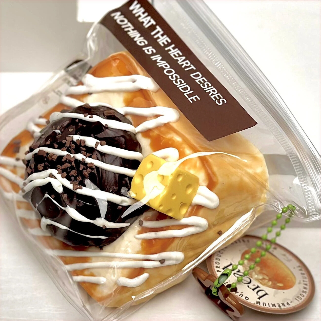 Маленькая красная книга, игрушка из сухого глины в том же стиле, мороженое, толстый тост, слайм, антистресс, силиконовая игрушка, готовый продукт