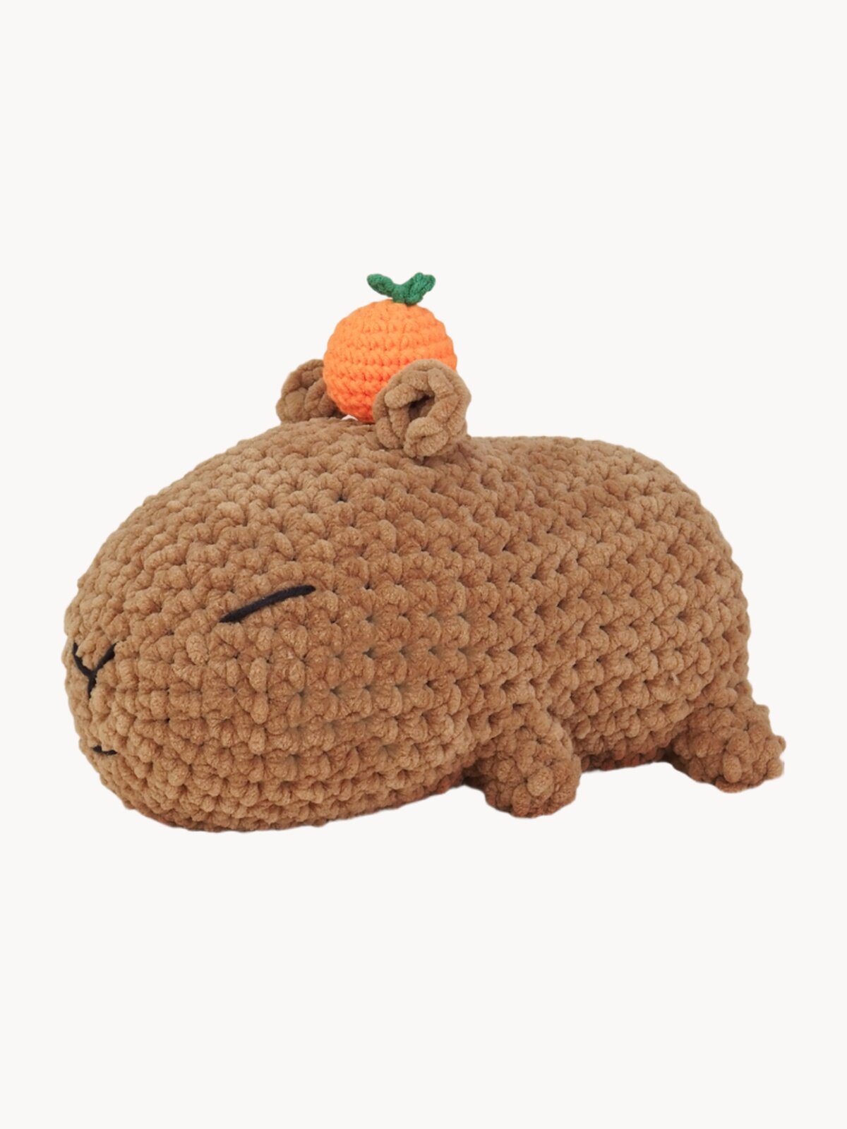 Набор для вязания "Капибара с апельсином" crochet.internet