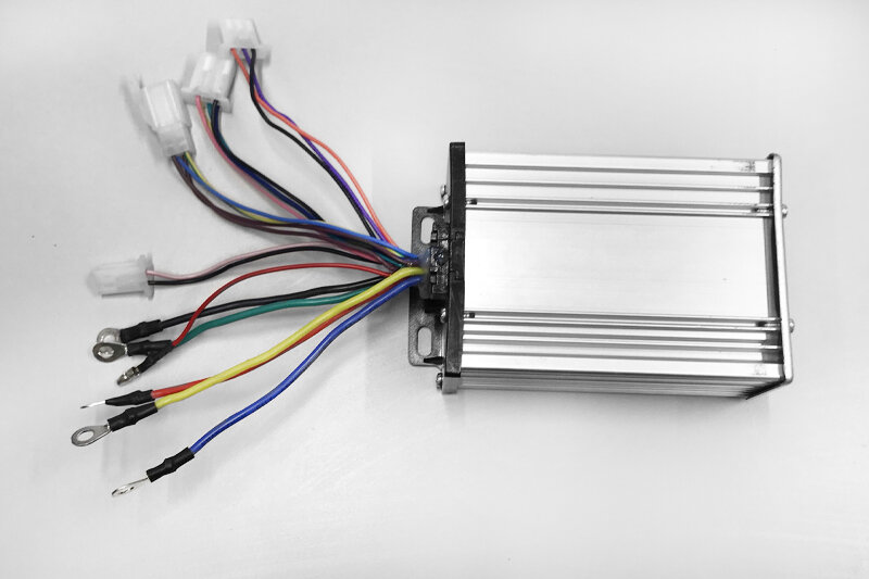 Контроллер 24V QYS-9G-1 20A для электромобиля Porshe Cayman T911TT 180W