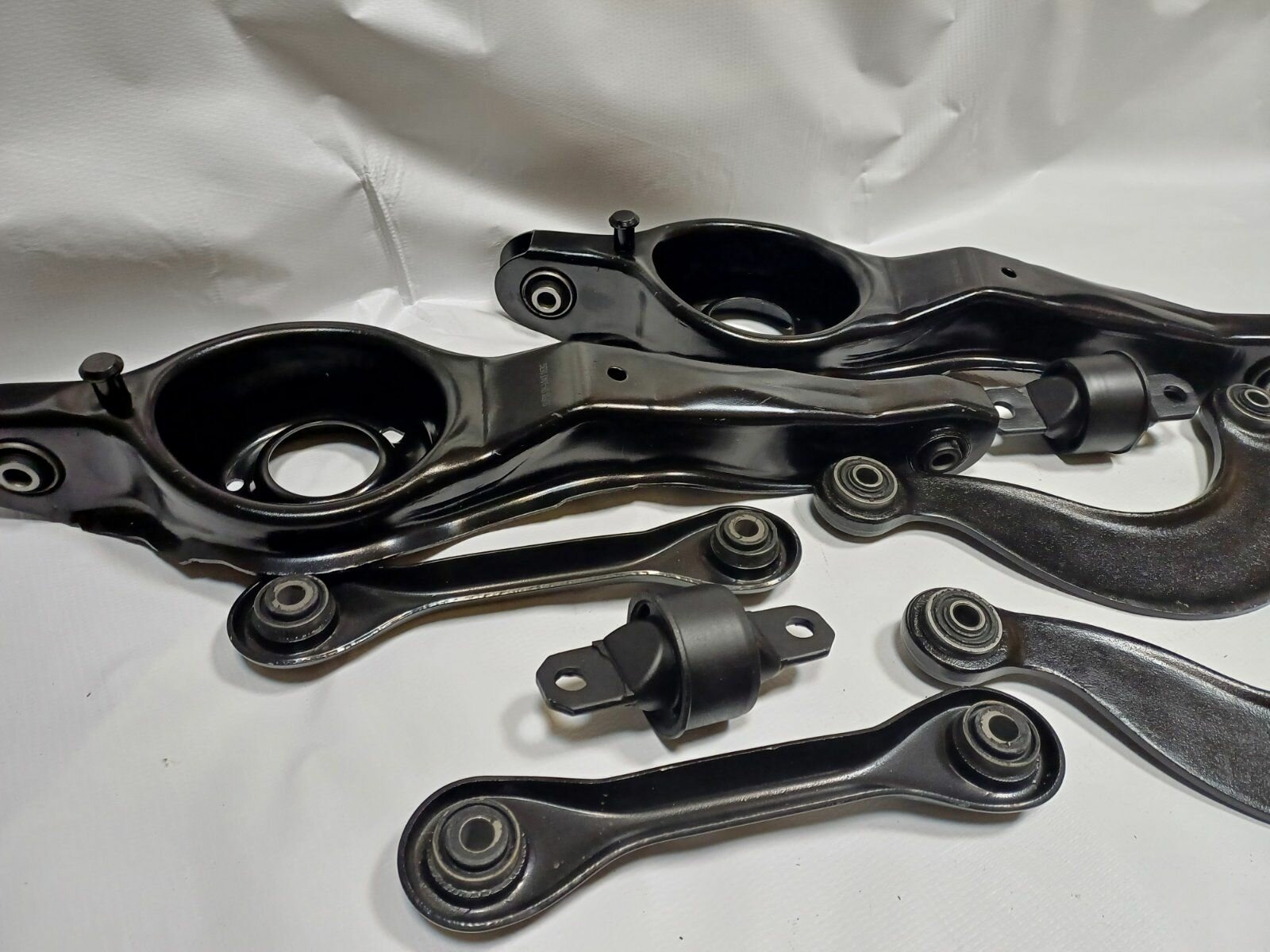 Комплект рычагов задней подвески для мазда 3 бк Mazda 3 BK Ford Focus 2 фокус 2 под г-образную стойку стабилизатора