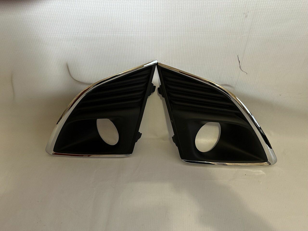 Оправы туманок шевроле круз CHEVROLET CRUZE с 2012 по 2016 оправки птф комплект 2 шт.