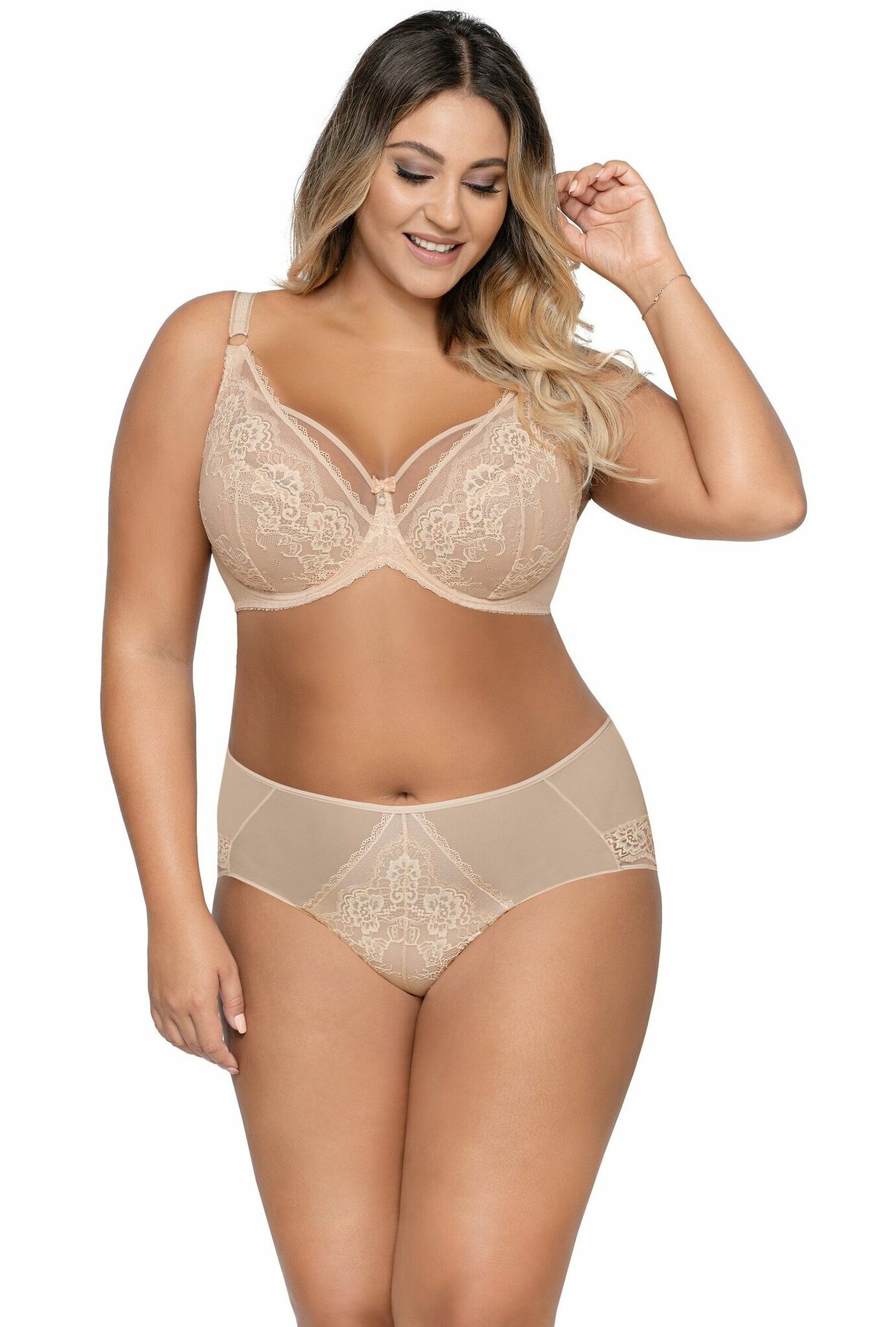 Бюстгальтер Соблазнительный бюстгальтер на каркасах с мягкими чашками