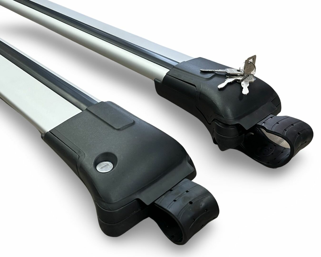 Багажник для рейлингов WingBar Edge S Silver (аэродинамические)