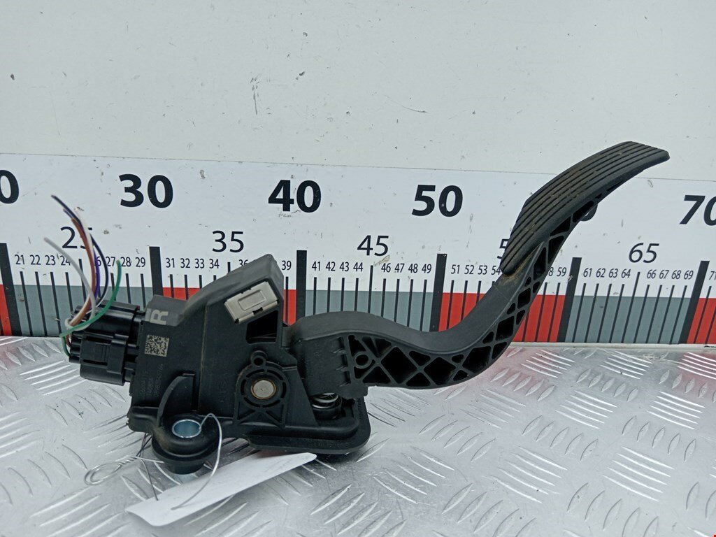 Педаль газа Mitsubishi Outlander 3 1600A115 арт. 1843608