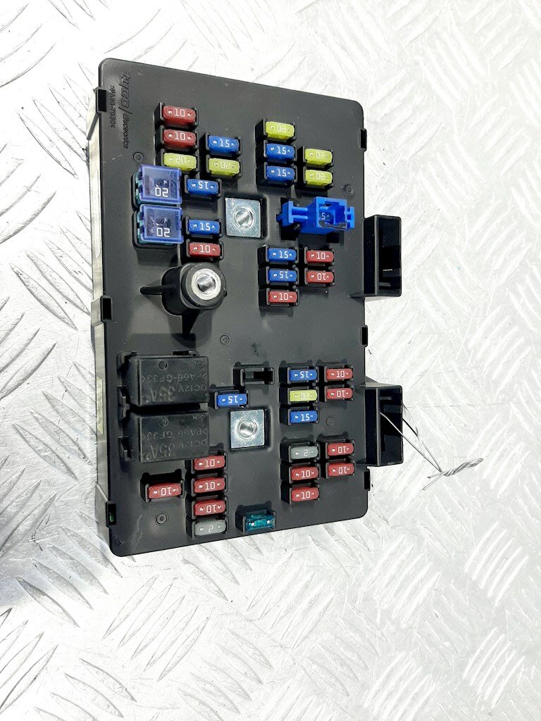 Блок предохранителей Opel Antara (L07) 25955994 арт. 600619