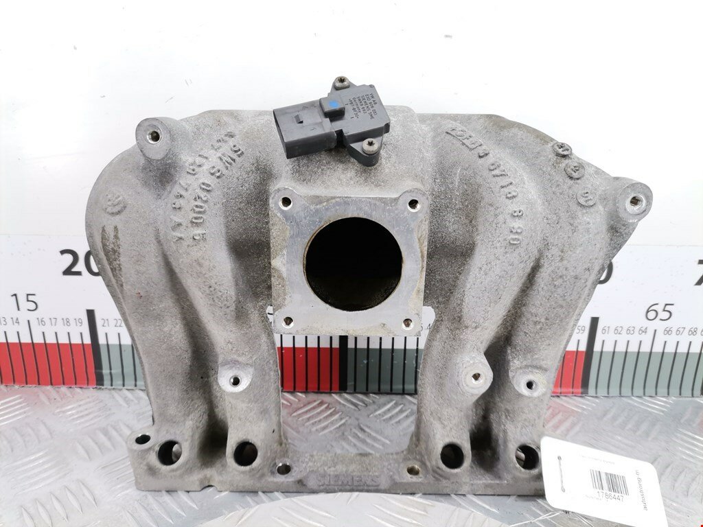 Коллектор впускной Skoda Fabia 1 047129743AA арт. 1786447