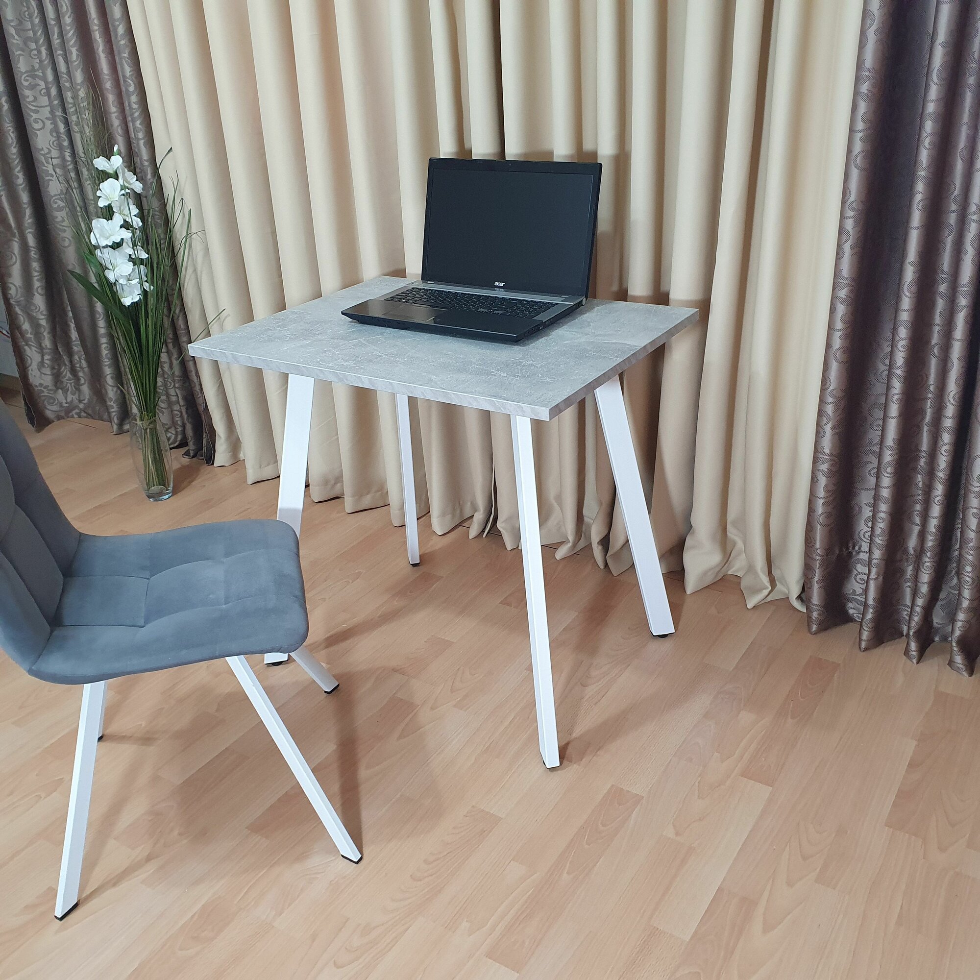 Игровой стол Ник 80 * 60 см. Бетон светлый. Белые ножки