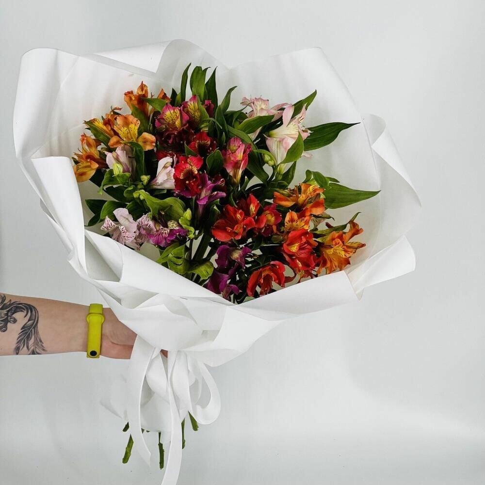 Нежный букет альстромерии, 9 шт.