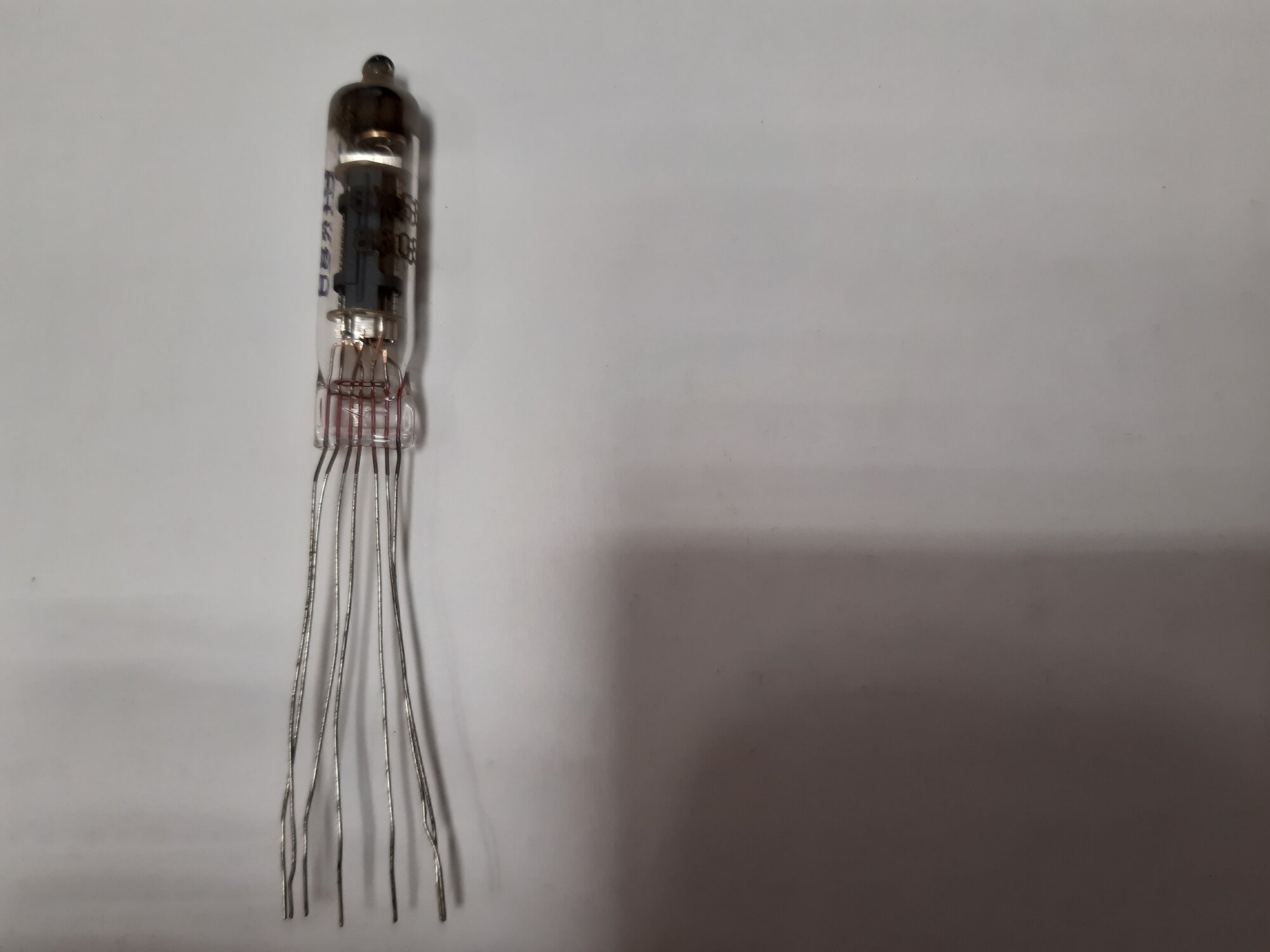 Радиолампа 6Ж5Б-В 1986г.