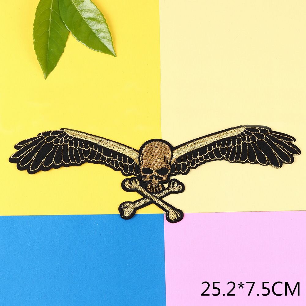 Нашивка череп с крыльями большая термонашивка