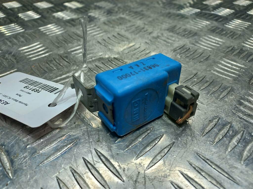 Реле Б/У для Hyundai MATRIX I (2001—2005) 9683117000