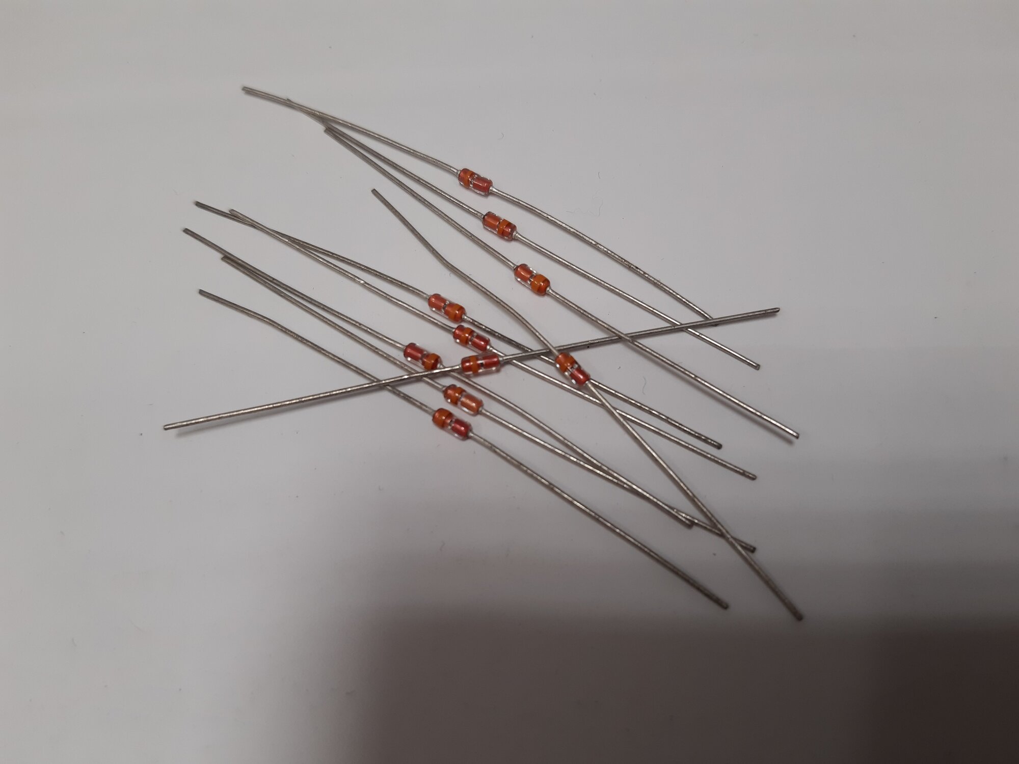 Диод стабилитрон КС212Ж 12V, 10mA (комплект 5 штук)