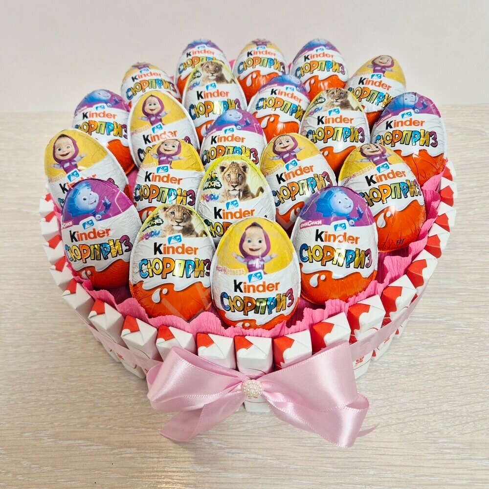 Подарочный набор LAKRES Киндер торт из 21 киндер сюрприза, диаметр 29 см