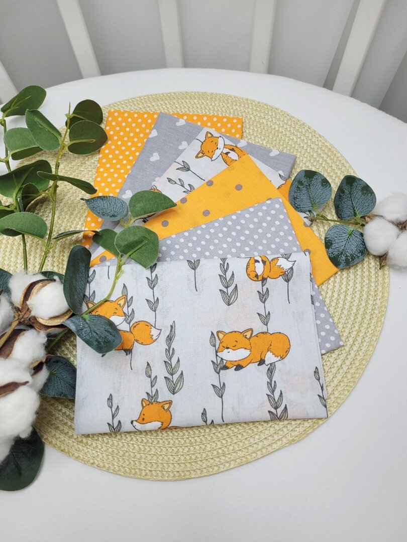 Набор Ткани "Лисички с веточками" из 6 отрезов 50*75 см, 100% хлопок.