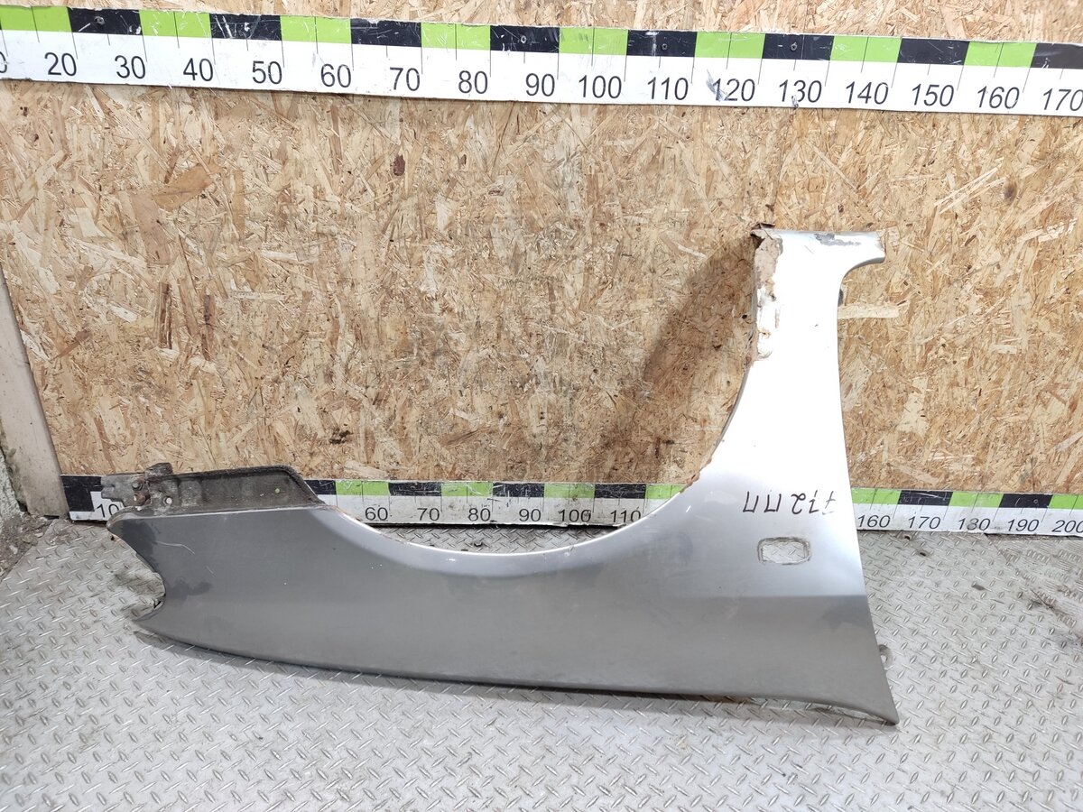 Крыло переднее правое NISSAN Maxima a33 631002Y030