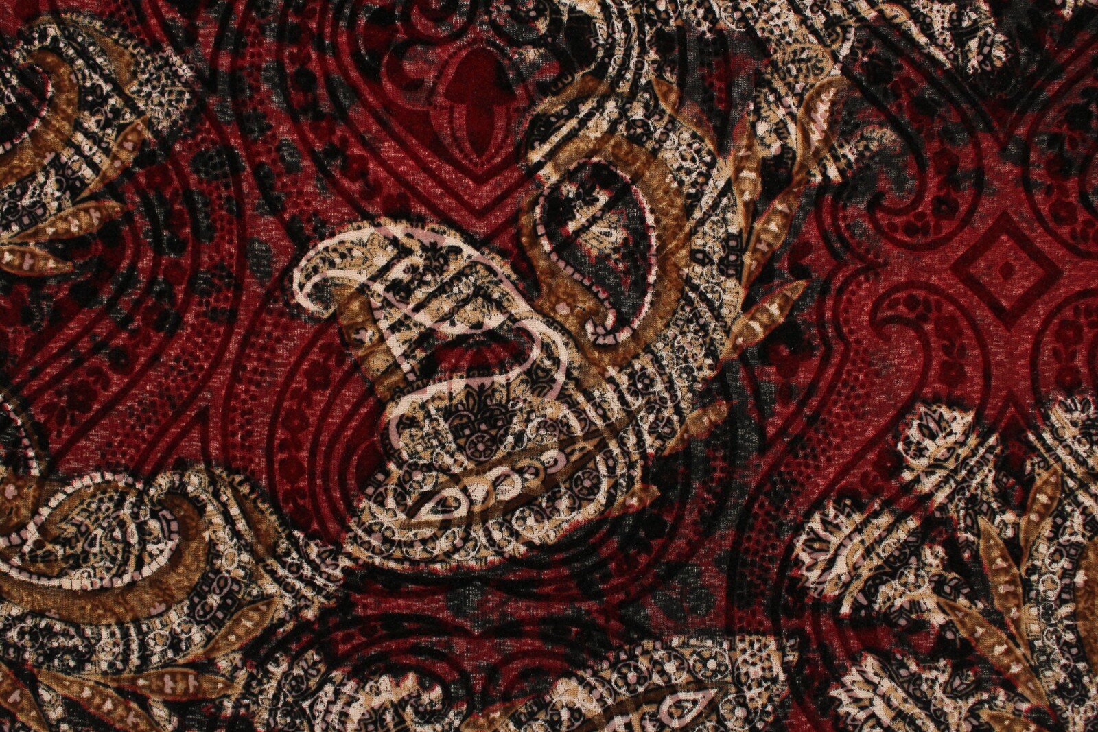 Ткань Трикотаж сетчатый жаккард цветочный узор на винном, ш152см, 0,5 м