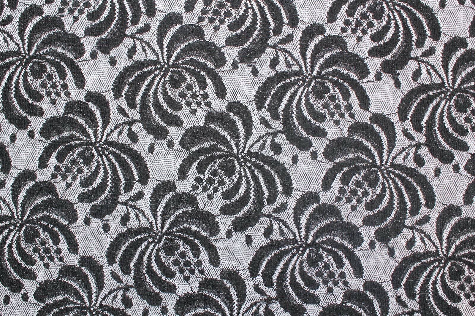 Ткань Кружевной гипюр чёрный с цветочным узором, ш140см, 0,5 м