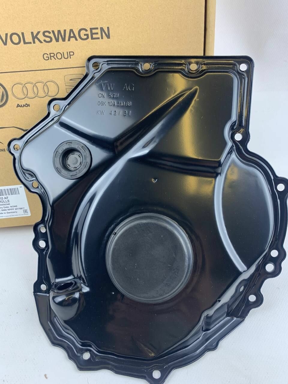 Крышка грм ваг / VAG 2.0 tfsi ген 2 Крышка грм ваг / VAG 2.0 tfsi ген 2