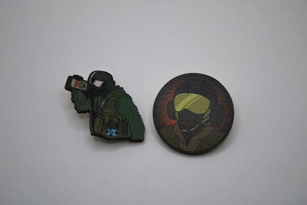 2 значка Ягерь
